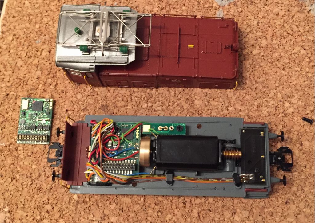 Spur H0 » Decoderdefekt bei Märklin 36332 Ee 3/3