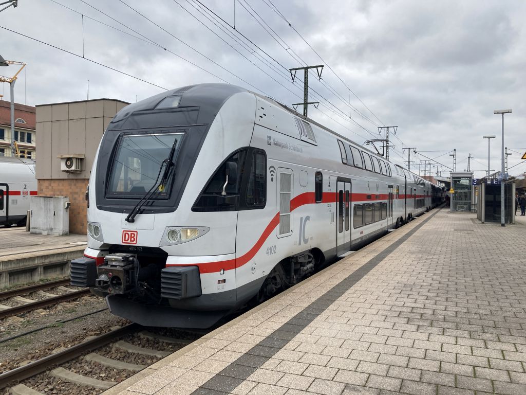 Allgemeines » Zug Stuttgart- Zürich?